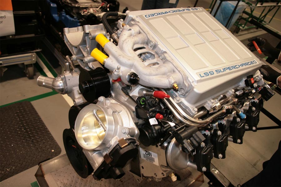 [PICS] Building the Corvette ZR1's LS9 V8 Engine - Corvette: Sales ...