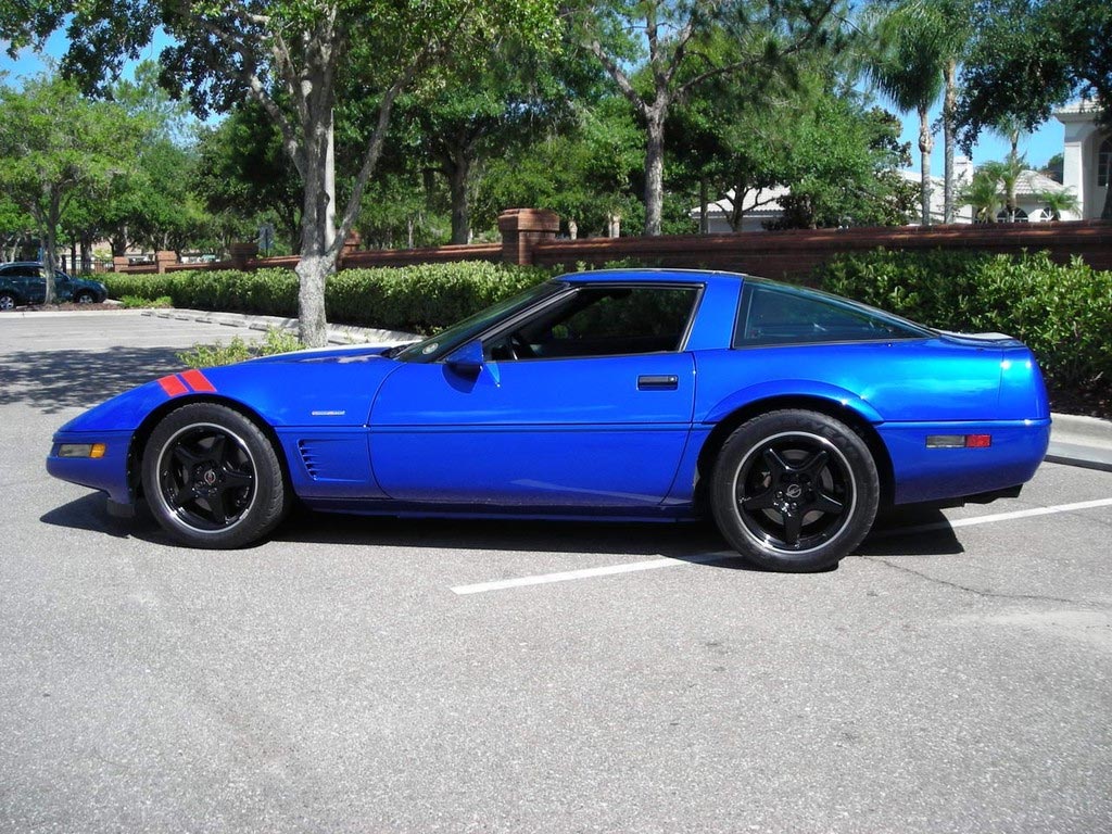 New "Midnight Race Blue" Color Option Coming to the 2013 Corvette ...