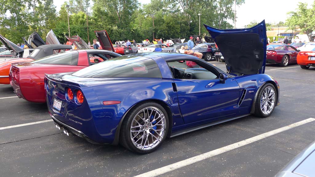 [PICS] 2013 Corvettes on Woodward Food Drive - Corvette: Sales, News ...