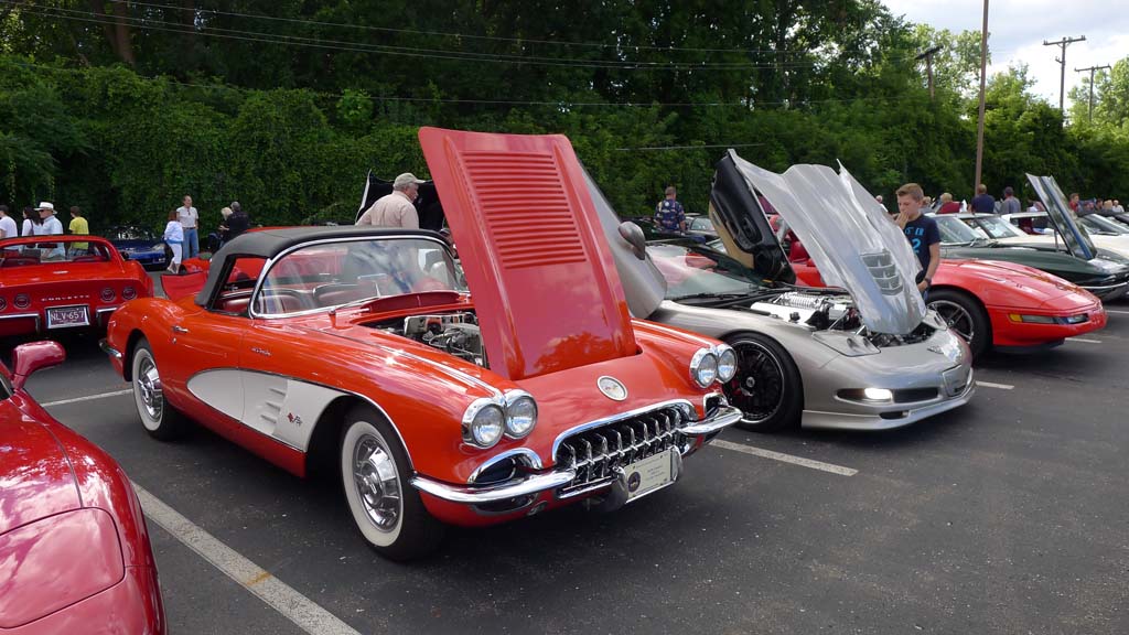 [PICS] 2013 Corvettes on Woodward Food Drive - Corvette: Sales, News ...
