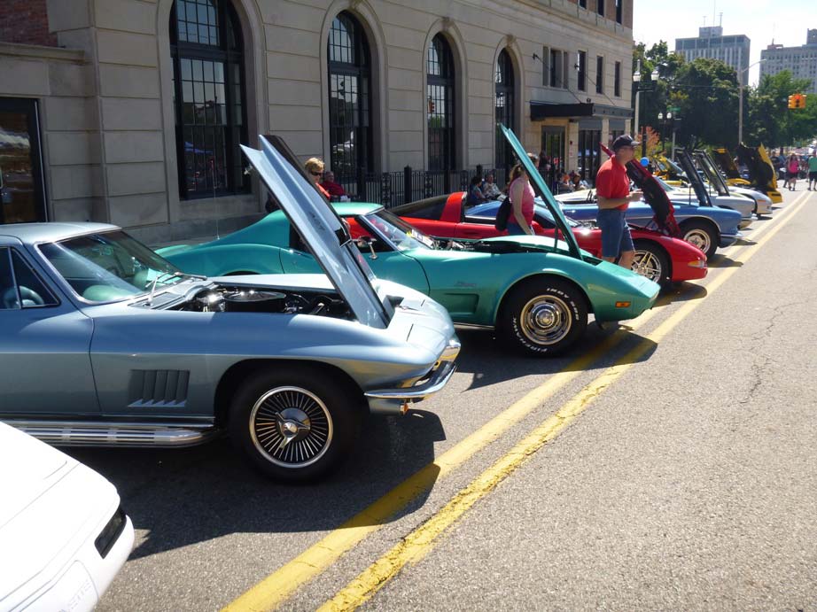 The Checkered Flag Falls on the Corvette Reunion & Back to the Bricks ...