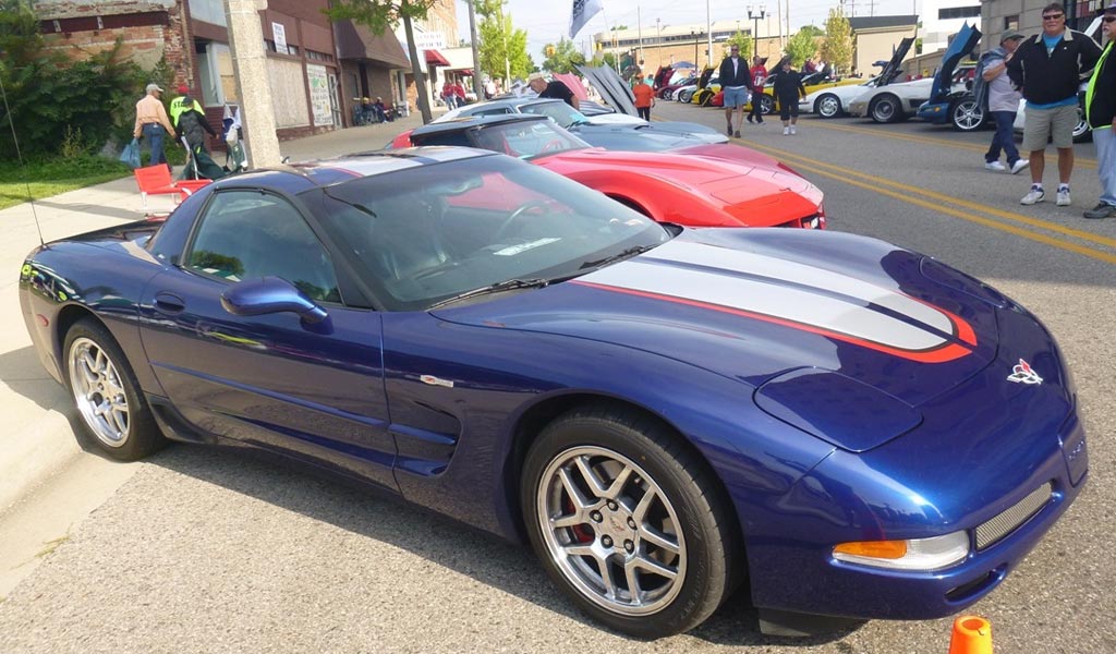 [PICS] Corvette Reunion: The Biggest and Best Yet! - Corvette: Sales ...