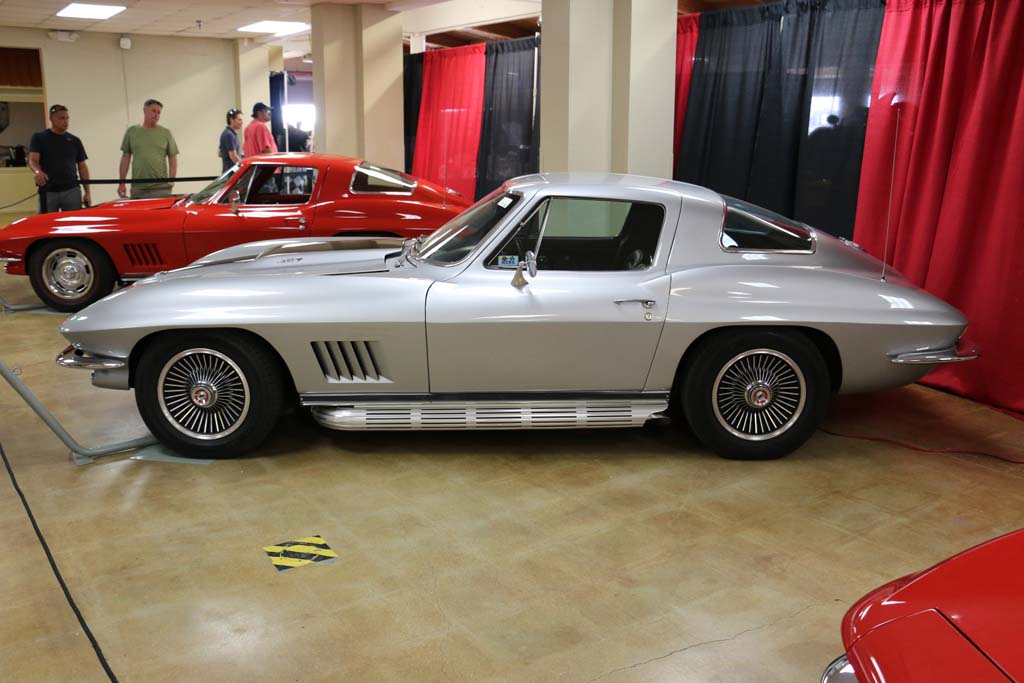 [GALLERY] Midyear Monday - Barrett-Jackson Edition! (36 Corvette photos ...