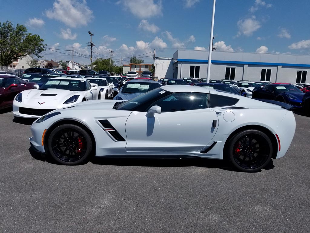 [PICS] New 2018 Corvette Ceramic Matrix Gray Compared to Arctic White ...