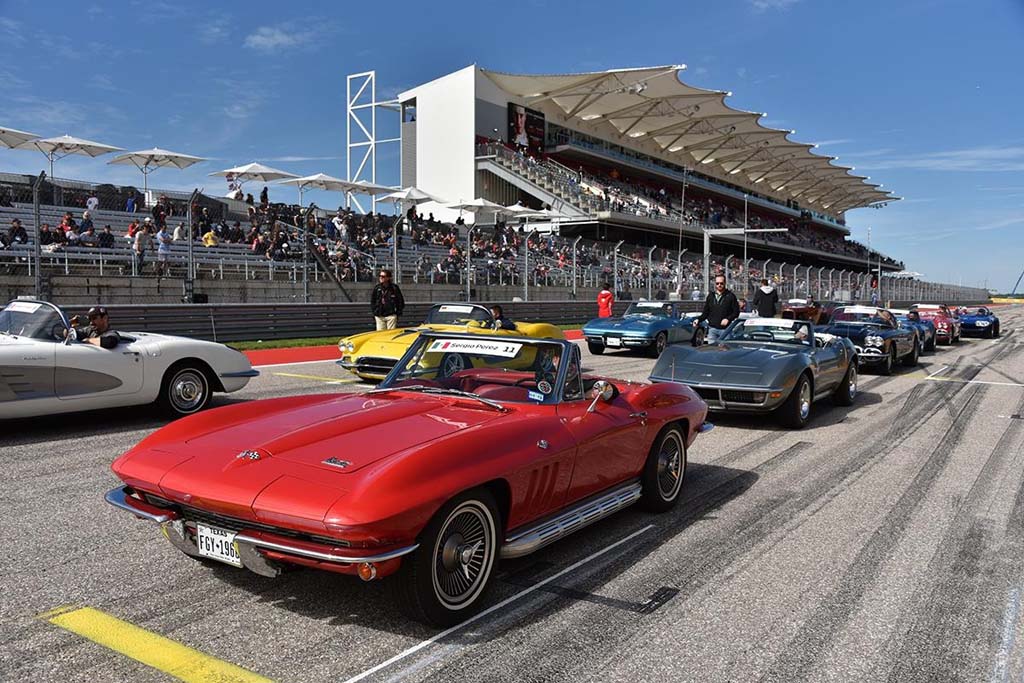 [VIDEO] Vintage Corvettes Steal the Show at the US Grand Prix ...