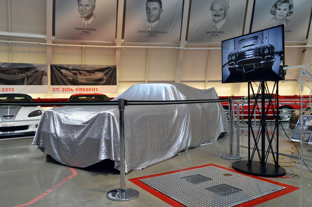 [VIDEO] Corvette Museum Unveils the Restored 1962 Corvette Damaged in ...