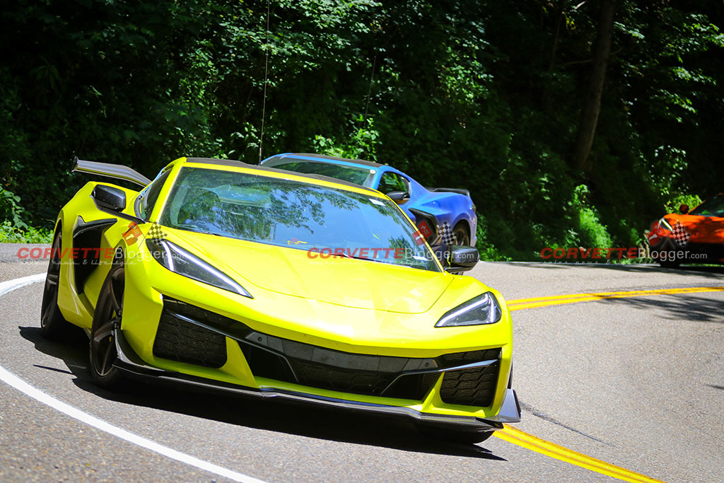 [SPIED] Accelerate Yellow 2023 Corvette Z06/Z07 Takes on the Tail of ...