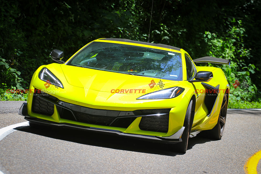 [SPIED] Accelerate Yellow 2023 Corvette Z06/Z07 Takes on the Tail of ...