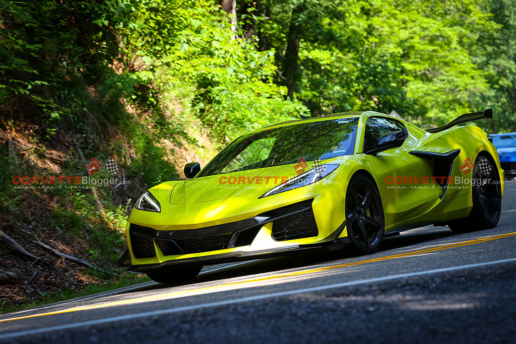 [SPIED] Accelerate Yellow 2023 Corvette Z06/Z07 Takes on the Tail of ...