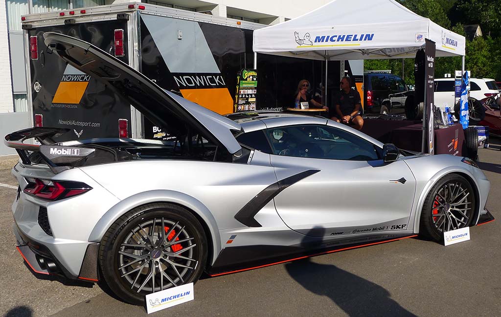 [PICS] Doing Good for the Neighborhood: The Corvettes on Woodward 2023 ...