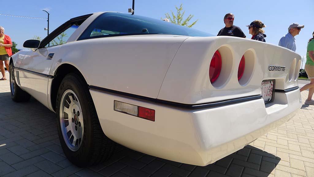 [PICS] Celebrate 70 Years of Corvettes with the 70th Anniversary ...