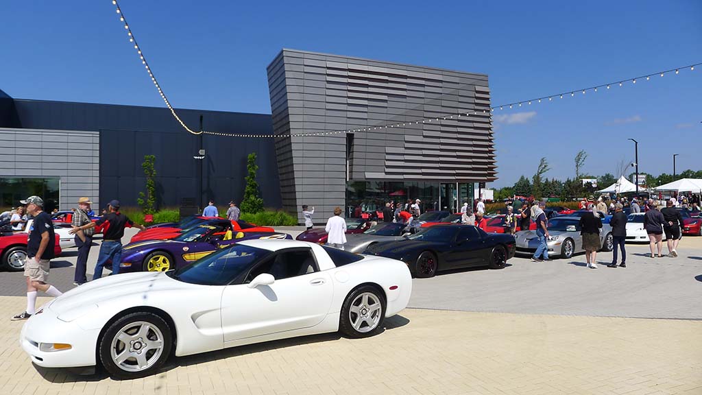 [PICS] Celebrate 70 Years of Corvettes with the 70th Anniversary ...