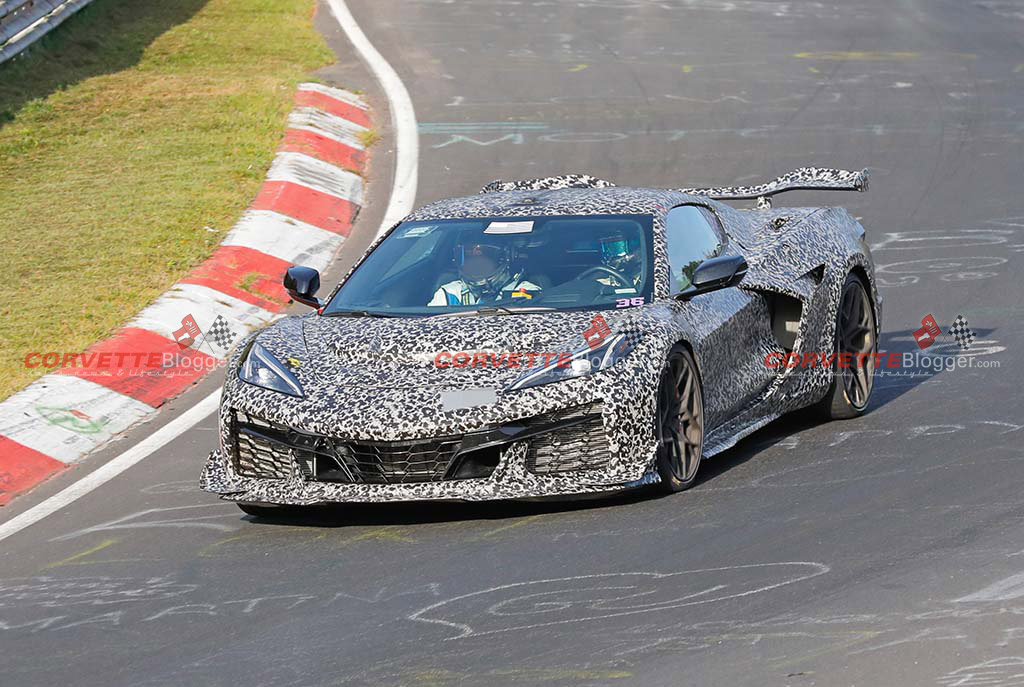 [SPIED] C8 Corvette ZR1 Sheds Its Camouflage and It's Even Better Than We Thought! - Corvette ...