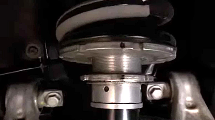 [VIDEO] DIY Project: Lowering Your C8 Corvette Z06 - Corvette: Sales ...