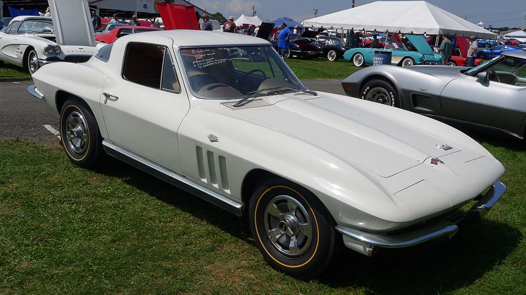 [PICS] Midyear Monday! 2024 Corvettes at Carlisle Edition - Corvette ...