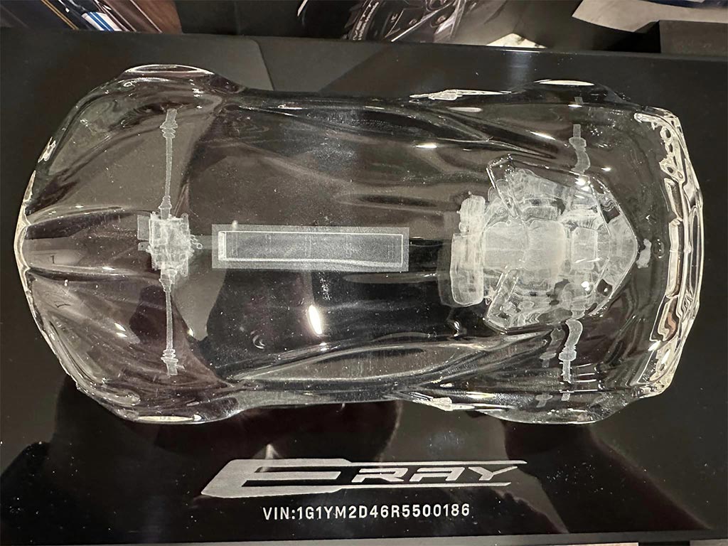 [PICS] This is the Gift You Get from GM When You Purchase an E-Ray ...