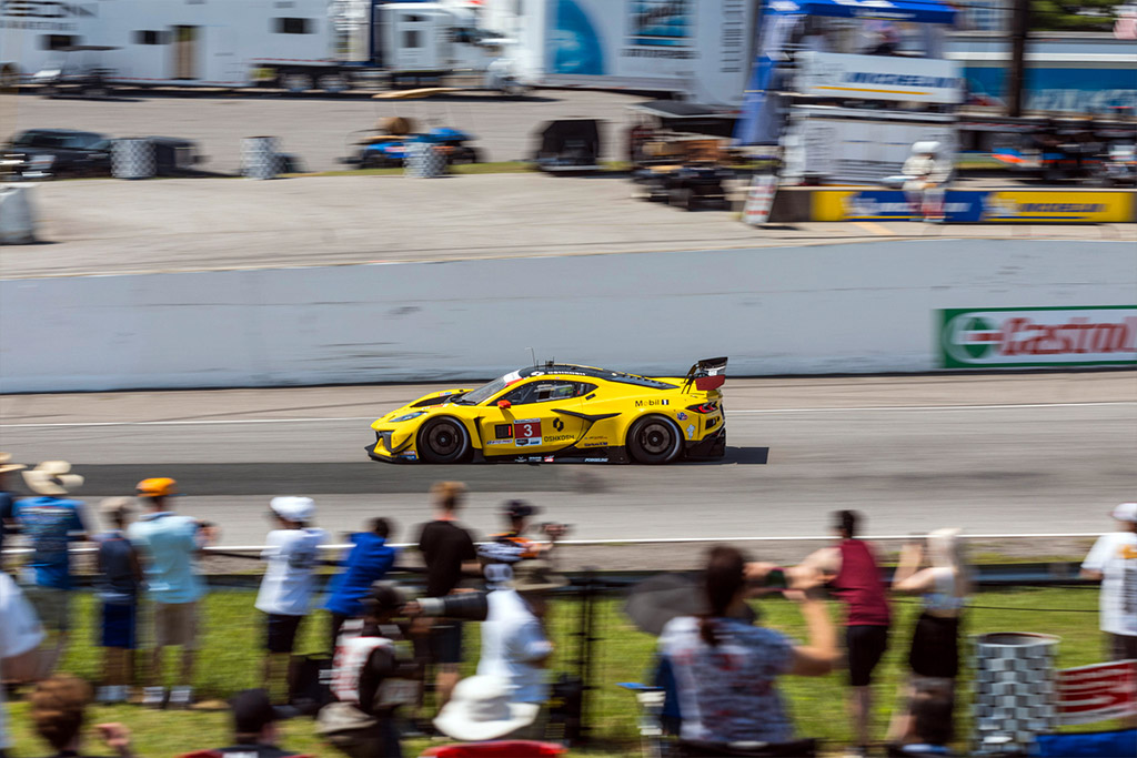 Corvette Racing at Road America: Going Back-to-Back? - Corvette: Sales ...
