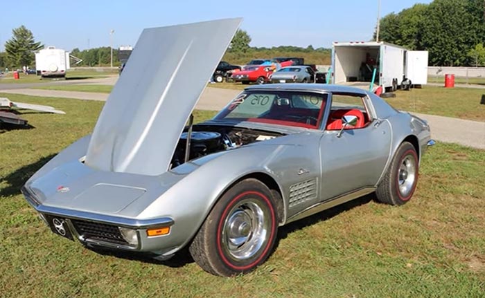 [VIDEO] Racing a 1971 Corvette Against a 1964 Studebaker Challenger ...