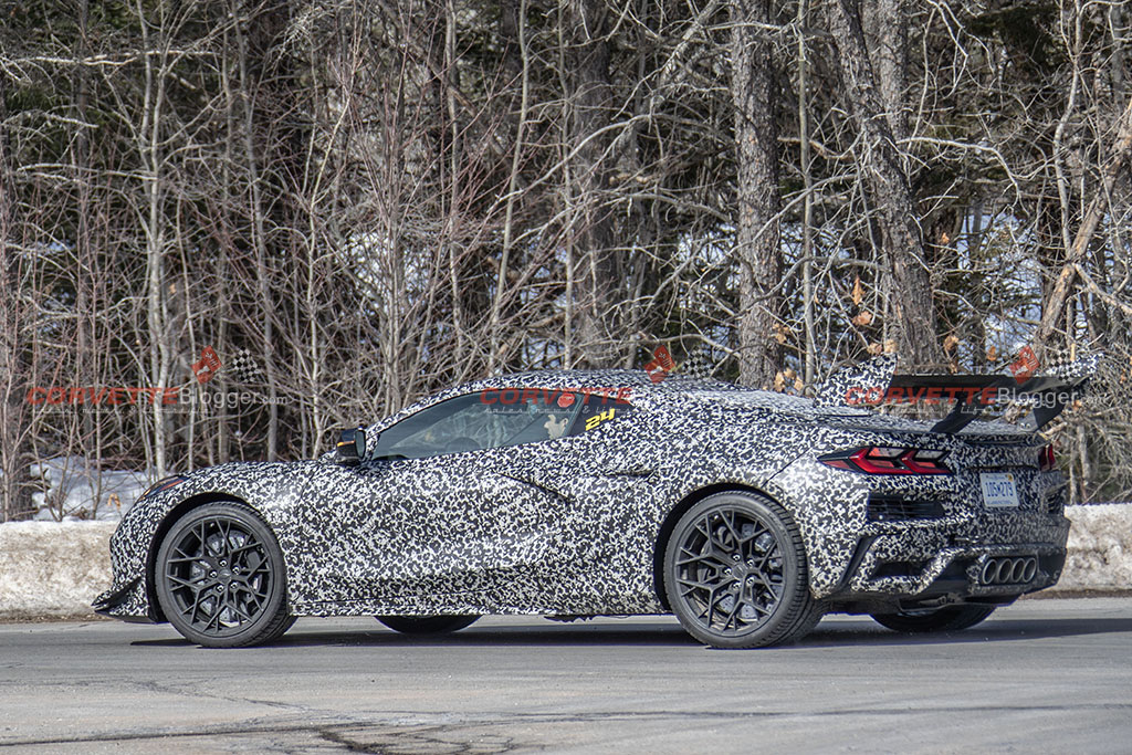 [SPIED] Take Another Look at the 2026 Corvette's Redesigned Interior ...