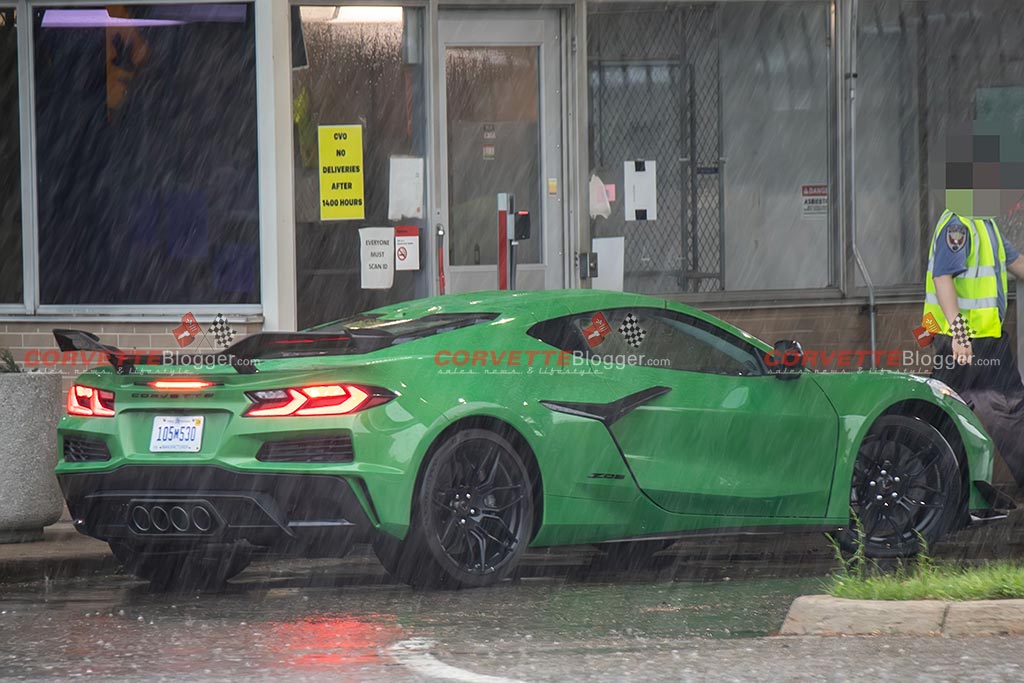 [SPIED] Roswell Green 2026 Corvette Z06 Captured in Detroit - Corvette ...