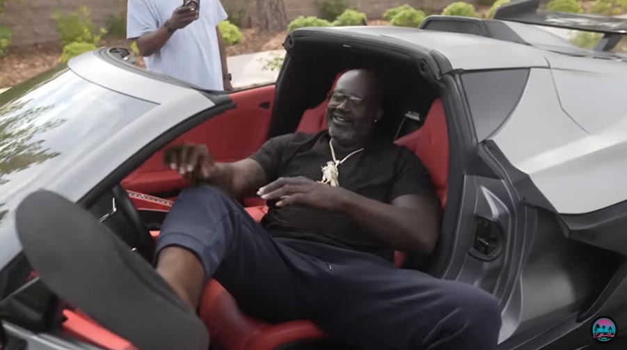 [VIDEO] Shaq Takes Delivery of a Custom Stretched C8 Corvette Z06 ...