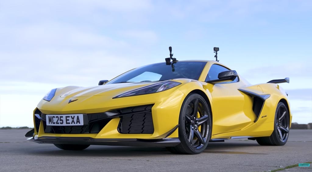 [VIDEO] Corvette Z06 Versus Porsche 911 GT3 as They Race Down a British ...