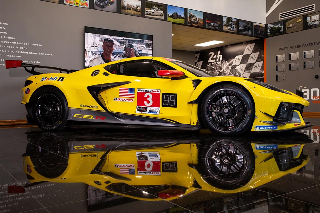 Corvettes for Sale: Corvette C8.R-005 Built by Pratt Miller is Offered ...