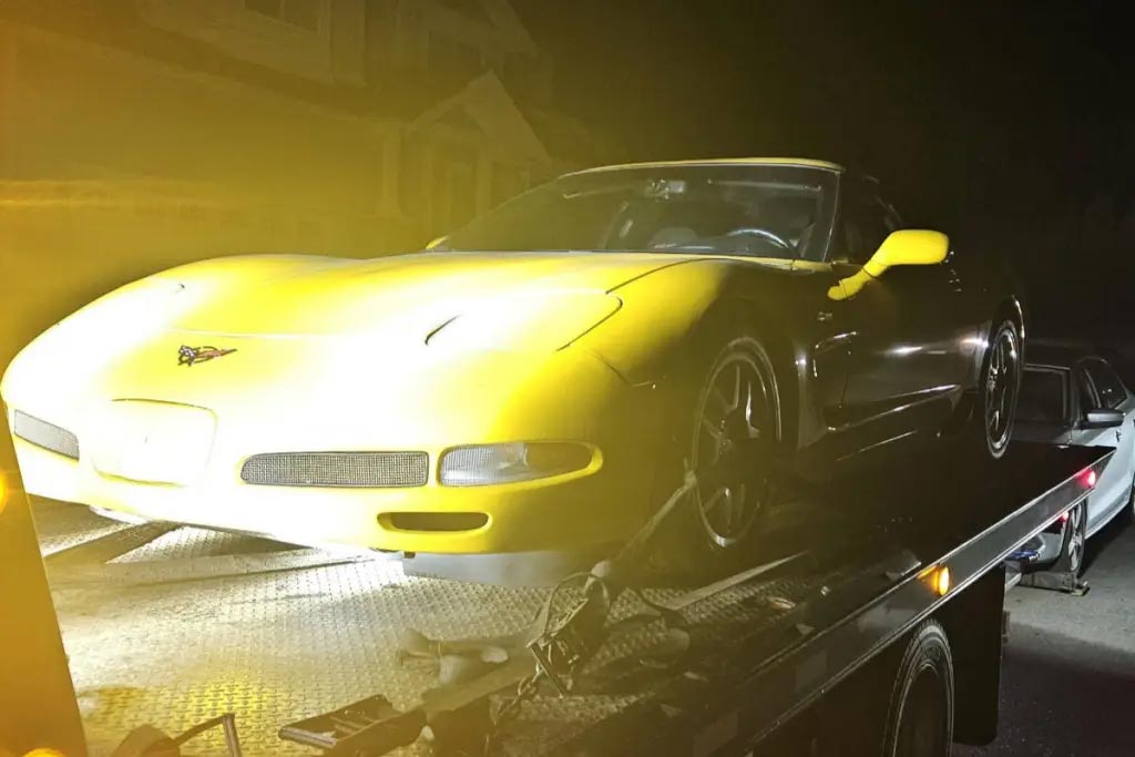 Canadian Police Nab C5 Corvette Driver for Speeding 106 MPH in a 50 MPH ...