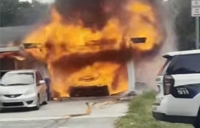 [ACCIDENT] C7 Corvette Fire Destroys a South Florida Home - Corvette ...