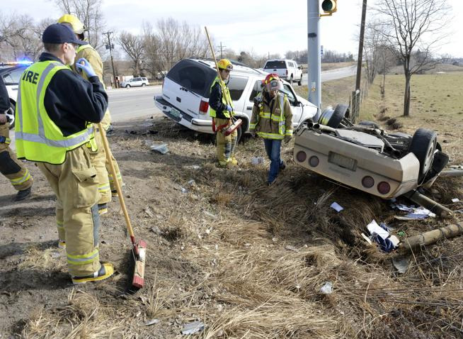 [ACCIDENT] Chevy Blazer Knocks Over a 1986 Corvette in Colorado ...