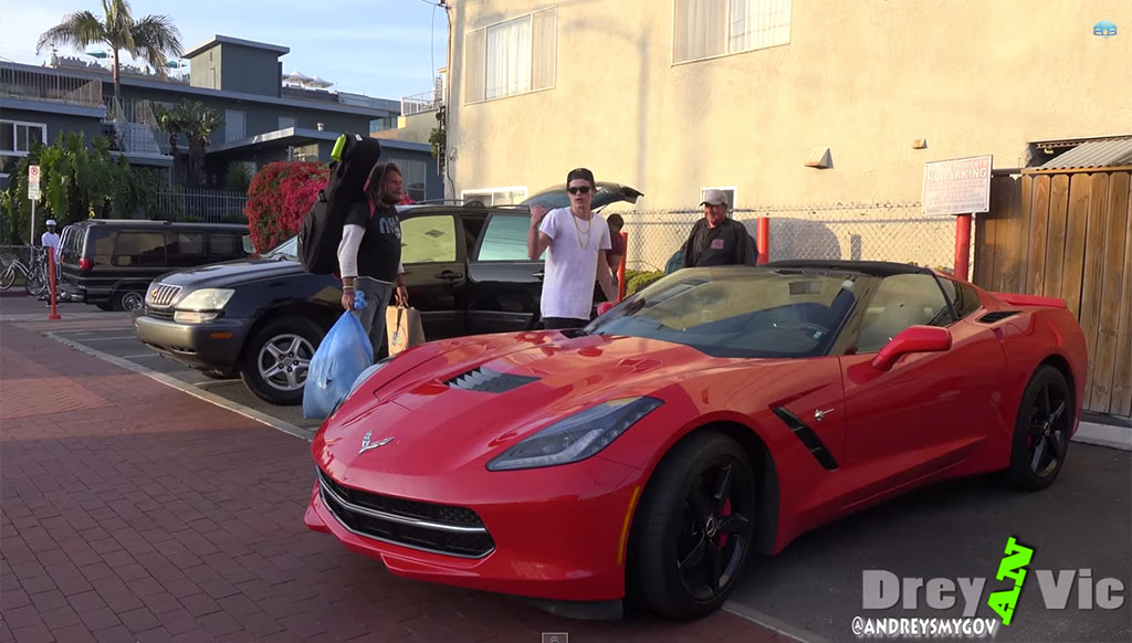 [VIDEO] Man Lets a Homeless Guy Drive His Corvette Stingray - Corvette ...