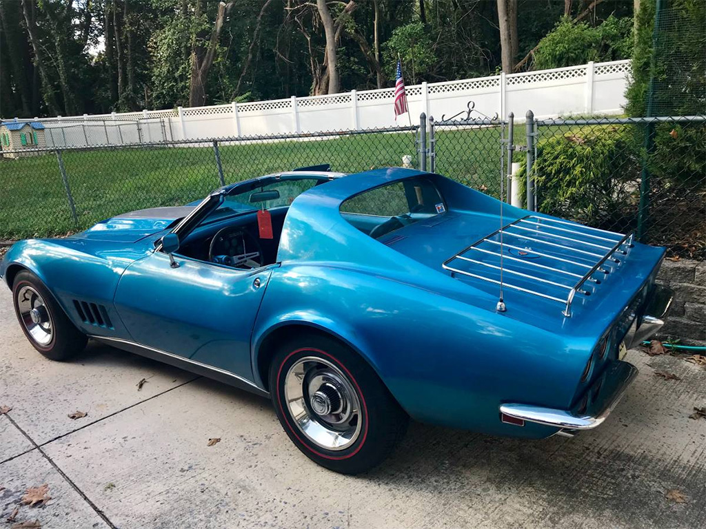 Corvette Stingray 68