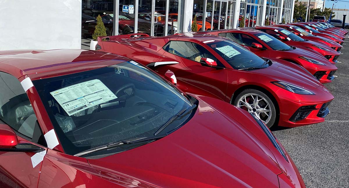 [PICS] Kerbeck Shows Off Multiple C8 Corvettes in Red Mist with ...
