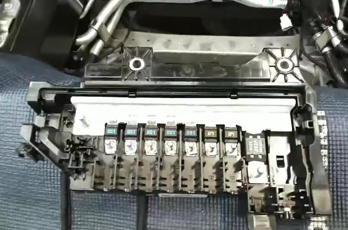 [VIDEO] The Corvette Mechanic Paul Koerner Has The Replacement LT2 ...
