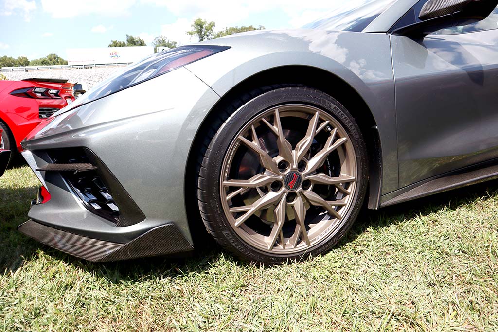 [PICS] First Look at the LPO 5DG Tech Bronze Wheels for the C8 Corvette ...