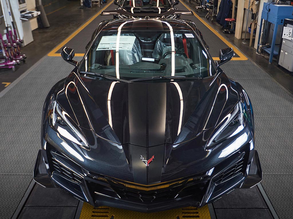 [PIC] First Customer-Ordered 2023 Corvette Z06 Coming Off the Assembly ...