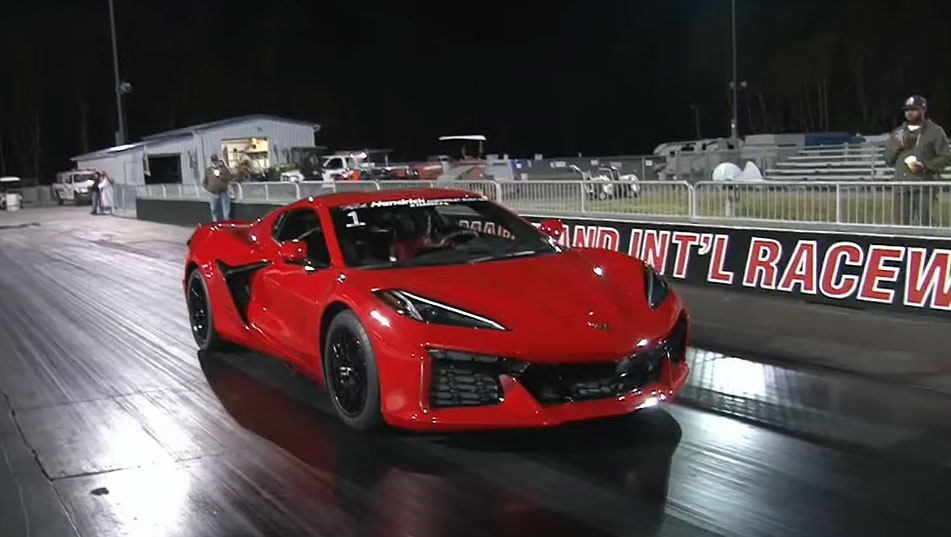 [VIDEO] New World Record! Will Farmer Drives a 2023 Corvette Z06 to the ...