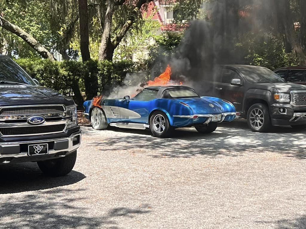 [ACCIDENT] C3/C1 Corvette Conversion Catches Fire in Florida - Corvette ...