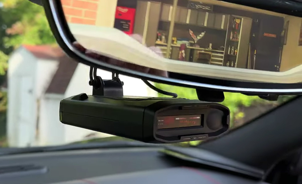 [VIDEO] DIY Install of a Mounted Radar Detector in the Corvette Z06 ...