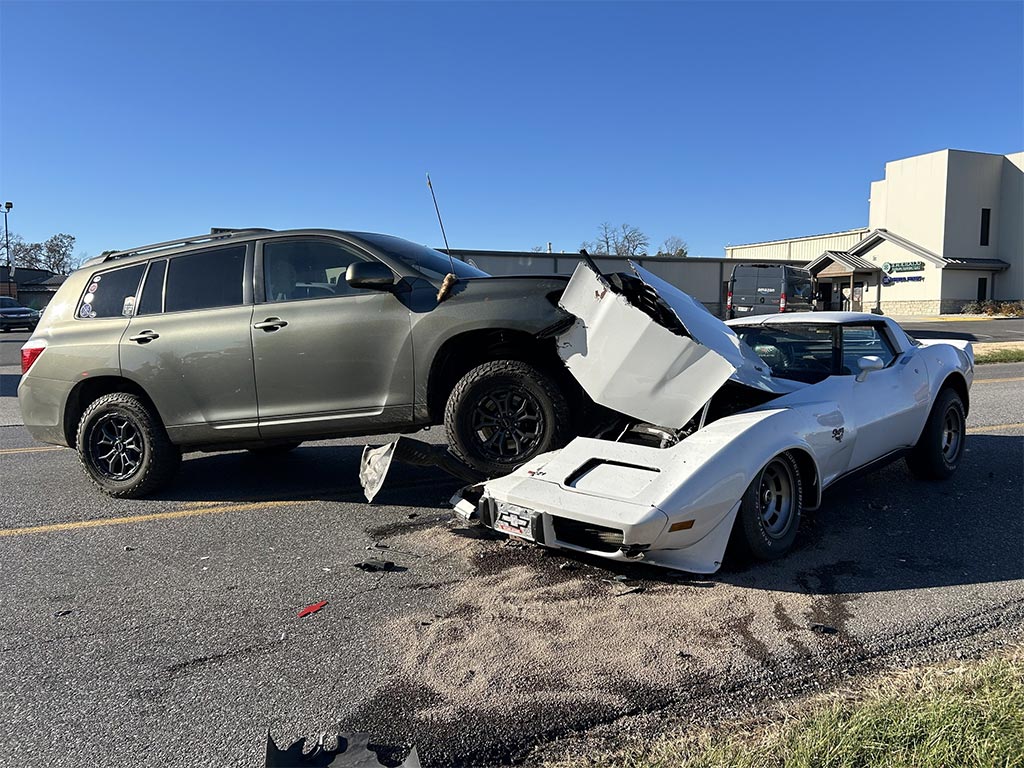 [ACCIDENT] 1979 Corvette Gets Cracked Up By an SUV in McCracken County ...