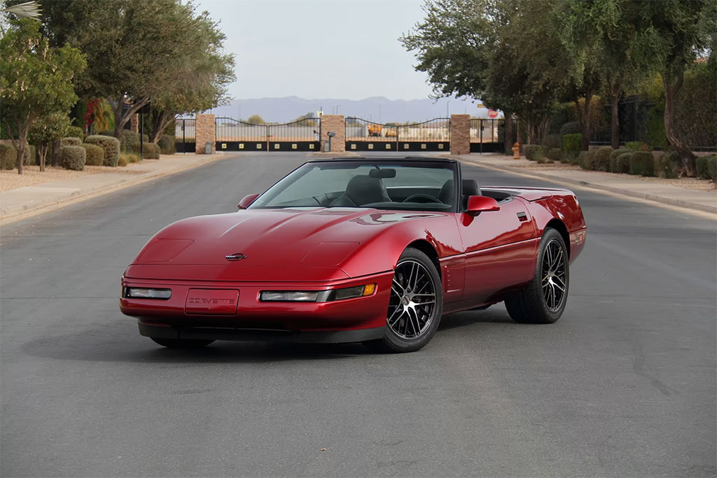 031025_16 - Corvette: Sales, News & Lifestyle