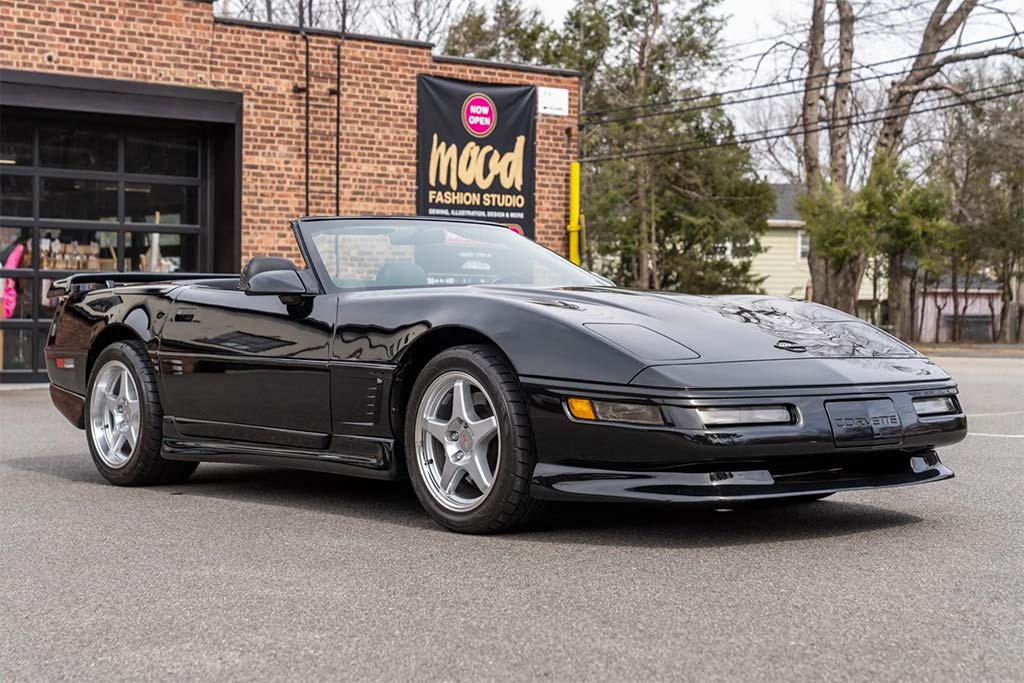 Corvettes for Sale: 12K-Mile 1996 Corvette Convertible with an LT4 and ...